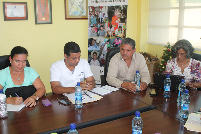 Autoridades y ASEEIPHE planifican agenda para el 2015