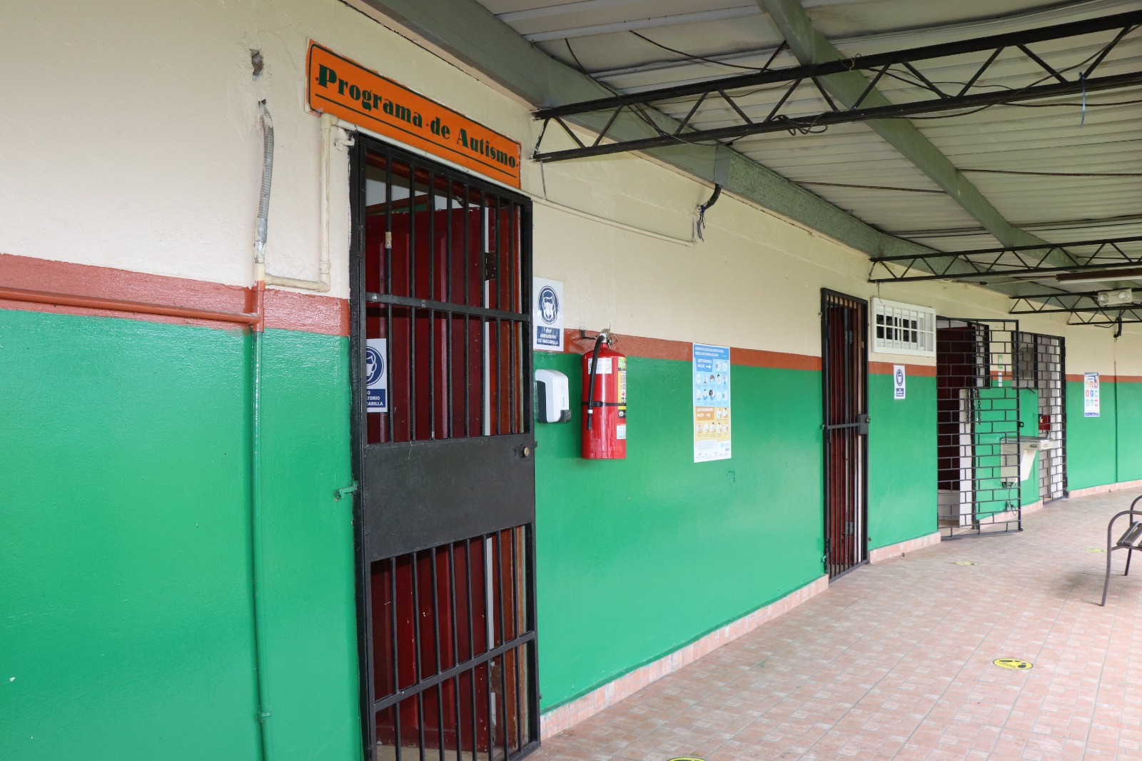 Población con autismo recibe atención integral en el IPHE