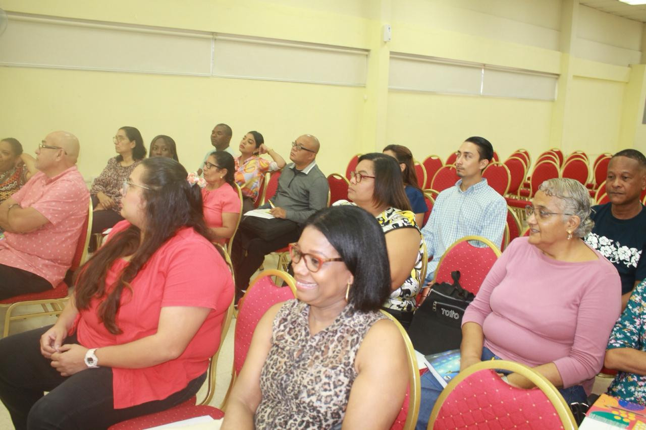 Docentes y técnicos del IPHE conocen sobre comportamiento en el aula