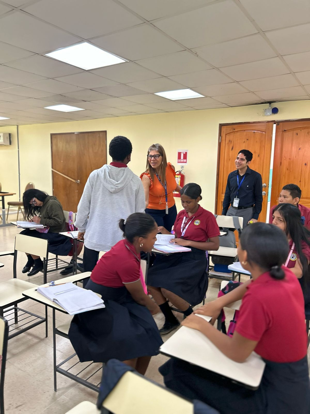 SENNIAF fortalece vínculos con la Escuela Vocacional Especial (EVE) del ...