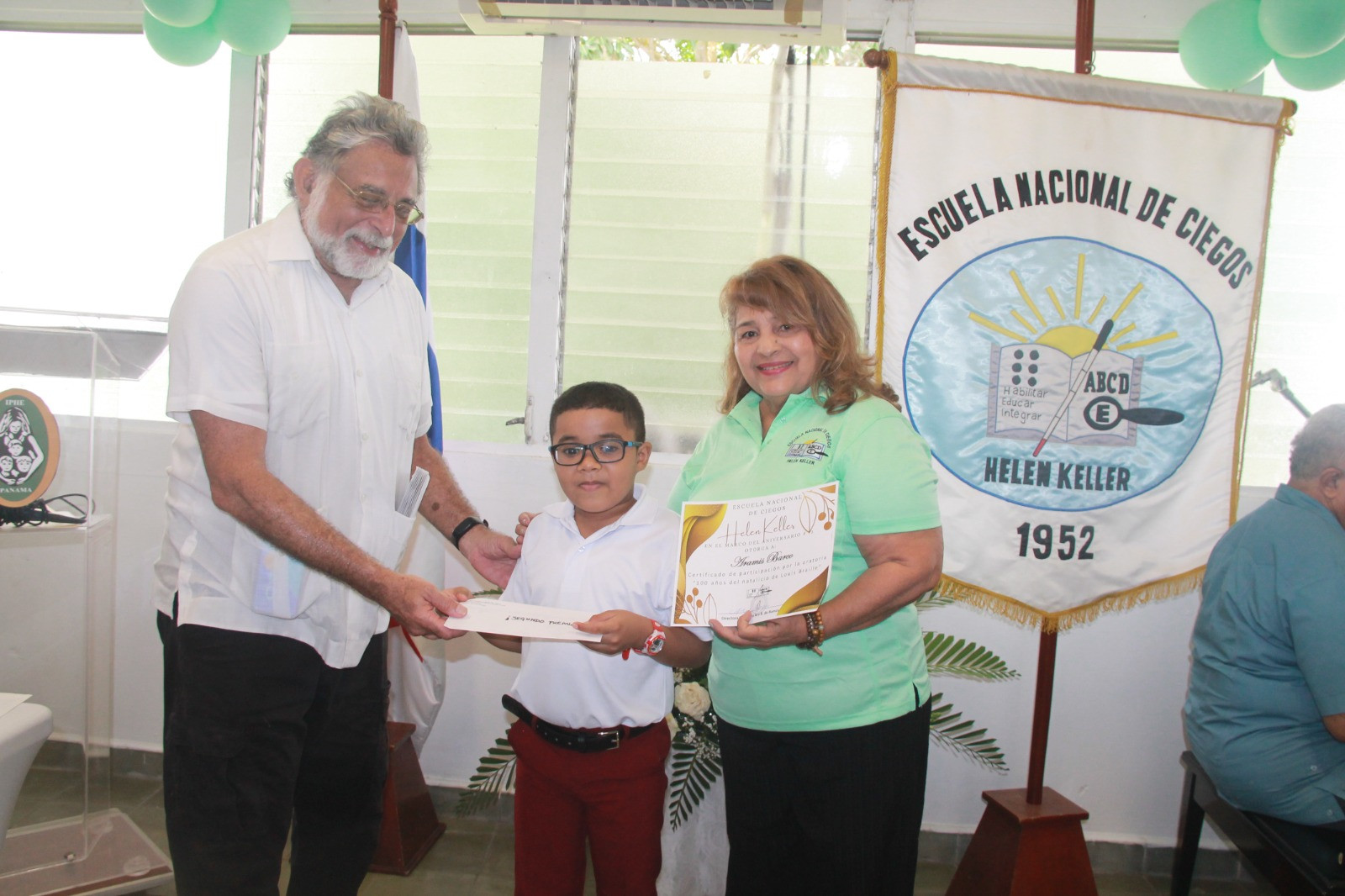 Escuela Nacional de Ciegos Helen Keller: 73 años al servicio de la ...